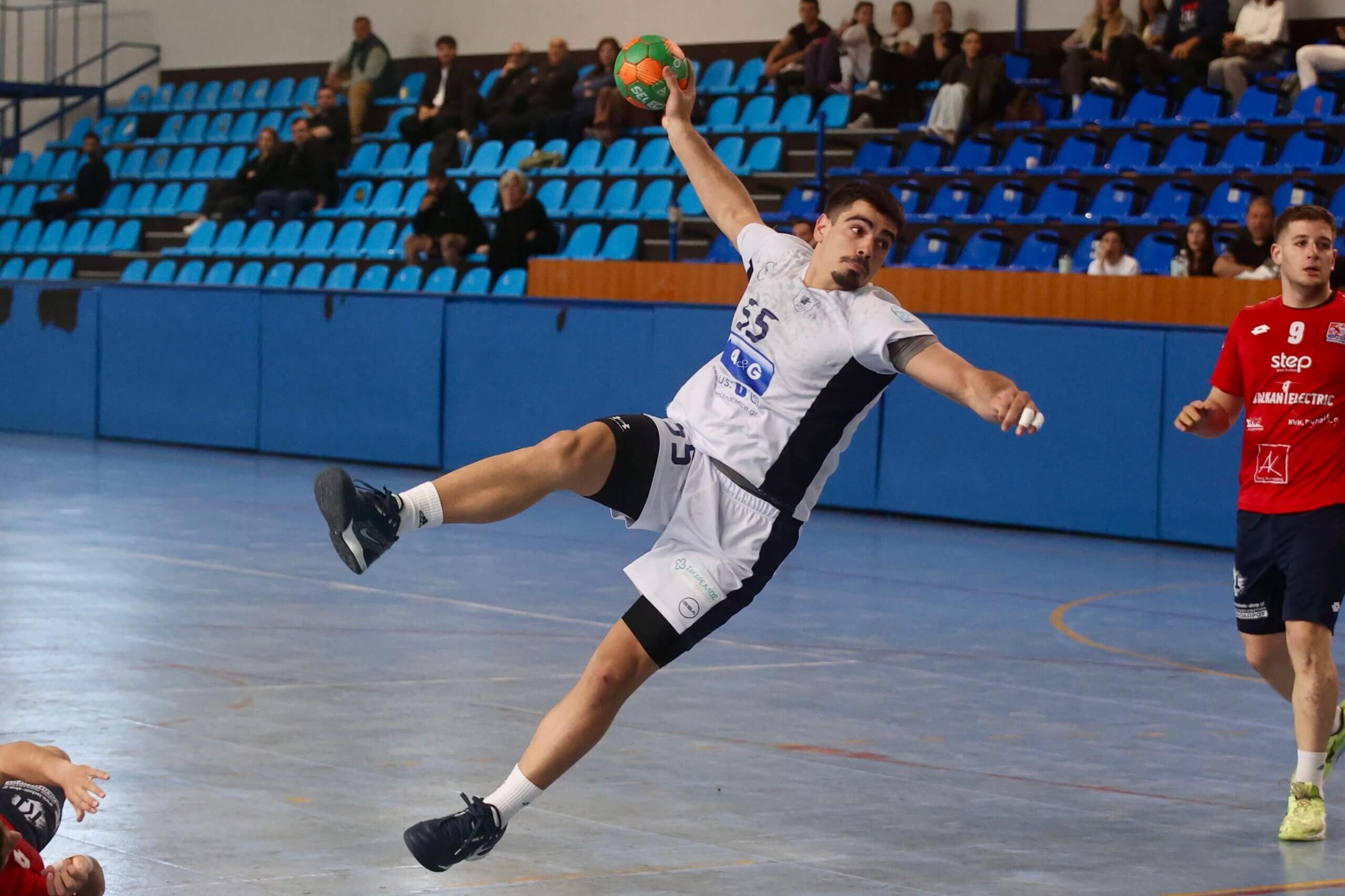 Handball Premier: Νίκες για Διομήδη και Δούκα - e-HandBall.gr